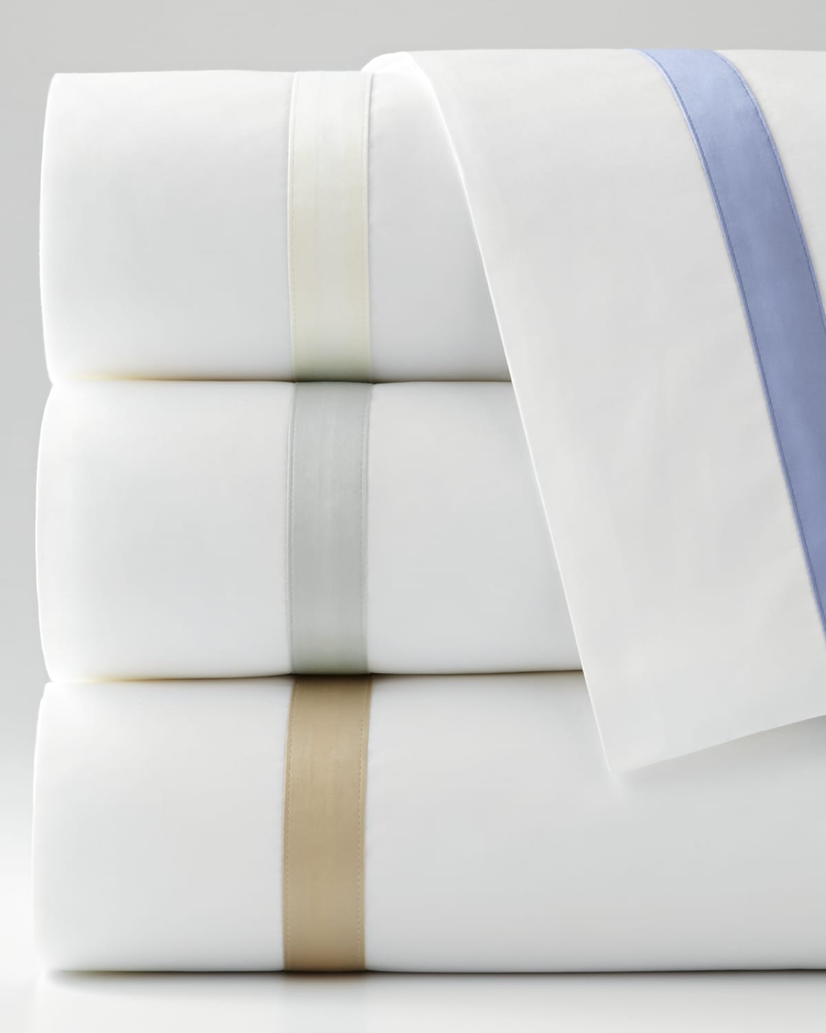 Matouk 600 Thread Count Lowell Flat Sheet, FULL-QUEEN | Horchow