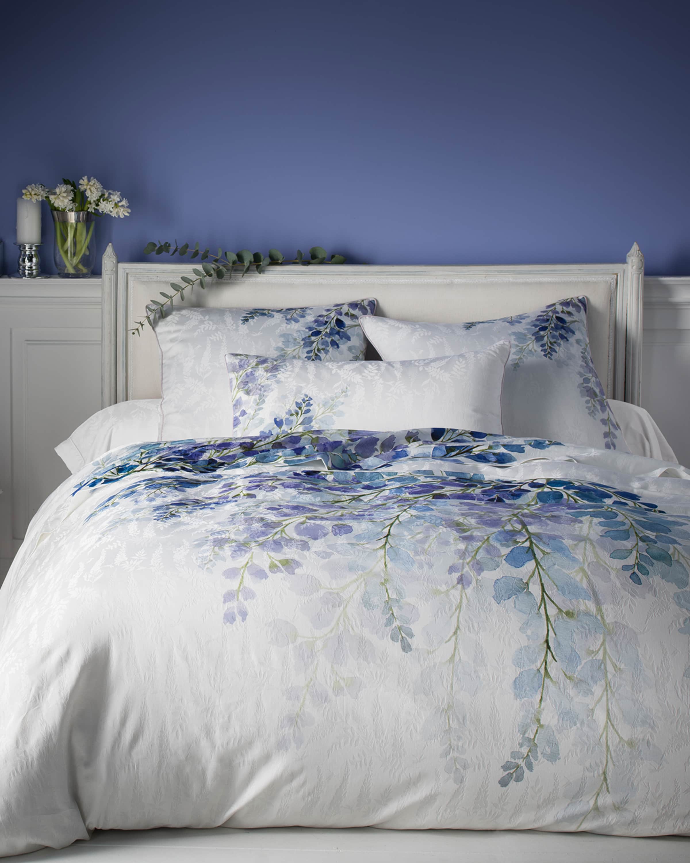 Anne de Solene Wisteria 300 Thread-Count King Flat Sheet and Matching ...