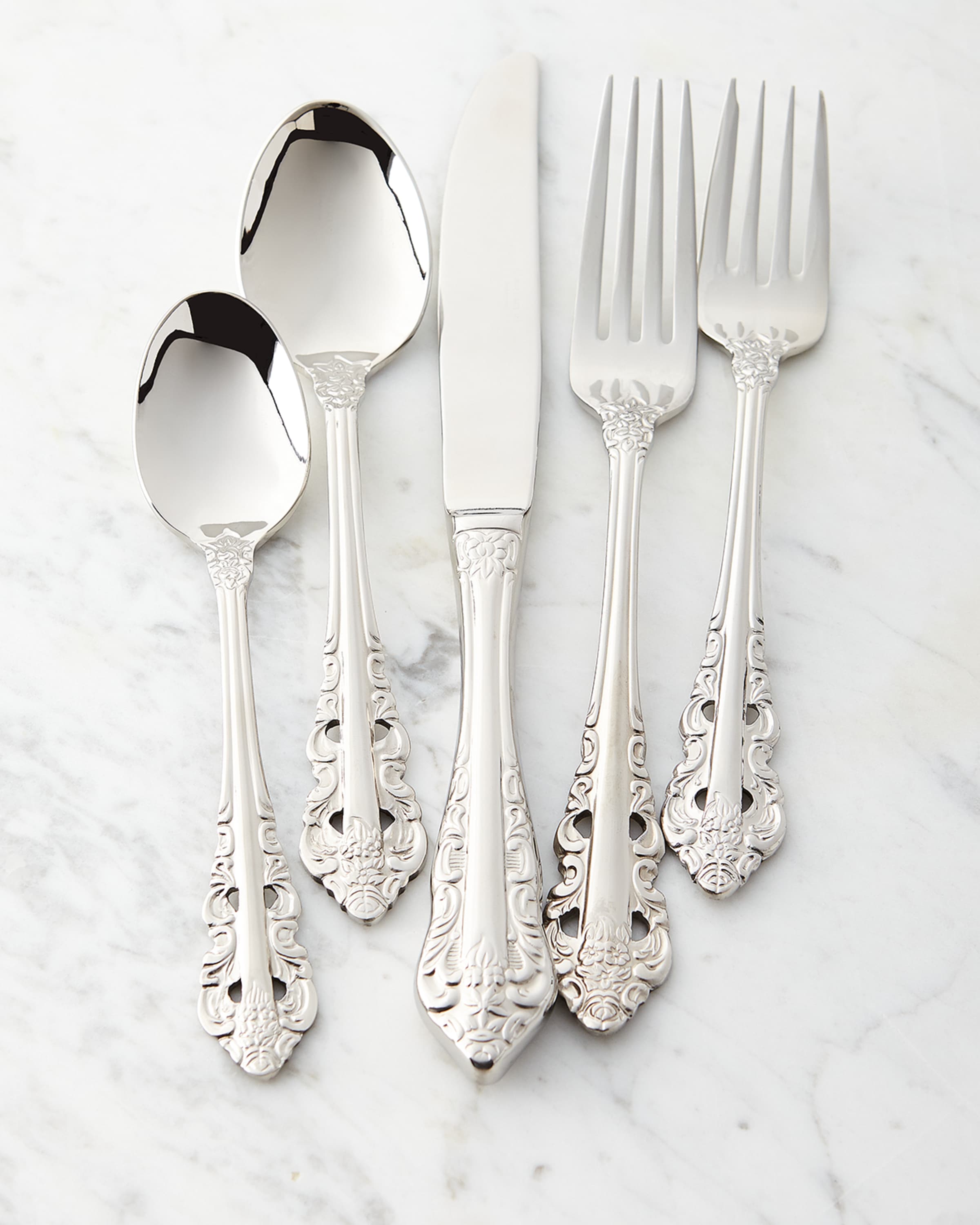 Wallace Silversmiths 65-Piece Antique Baroque Flatware Service ...