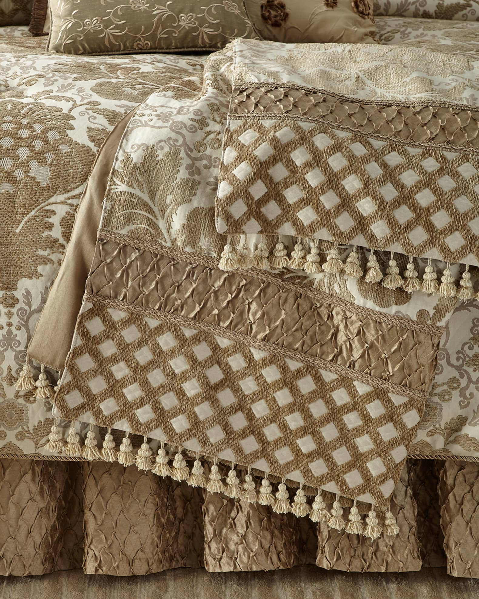 Designer Blankets & Luxury Throws | Horchow