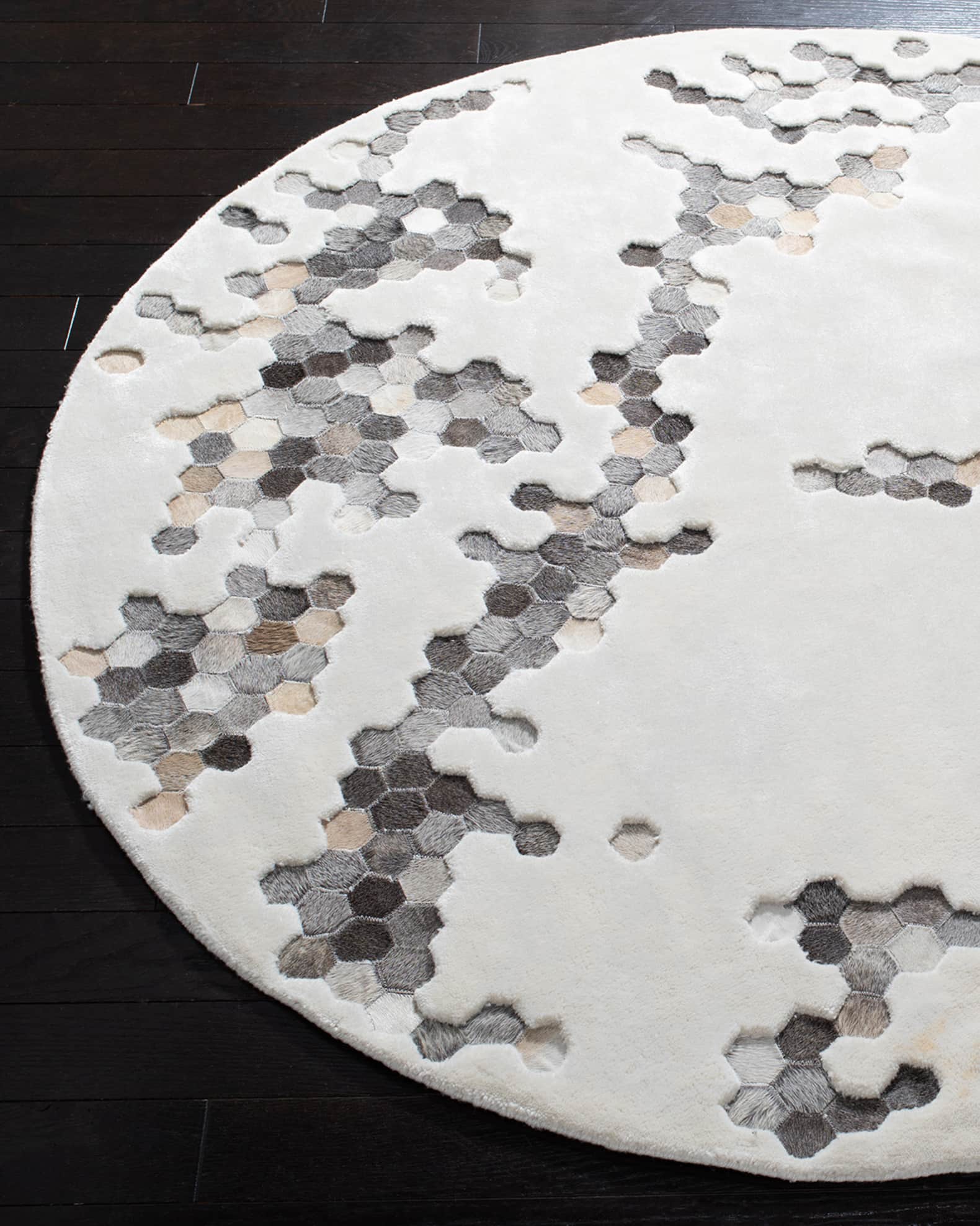 Safavieh Dasher Hand-Tufted Round Rug, 6' Round | Horchow