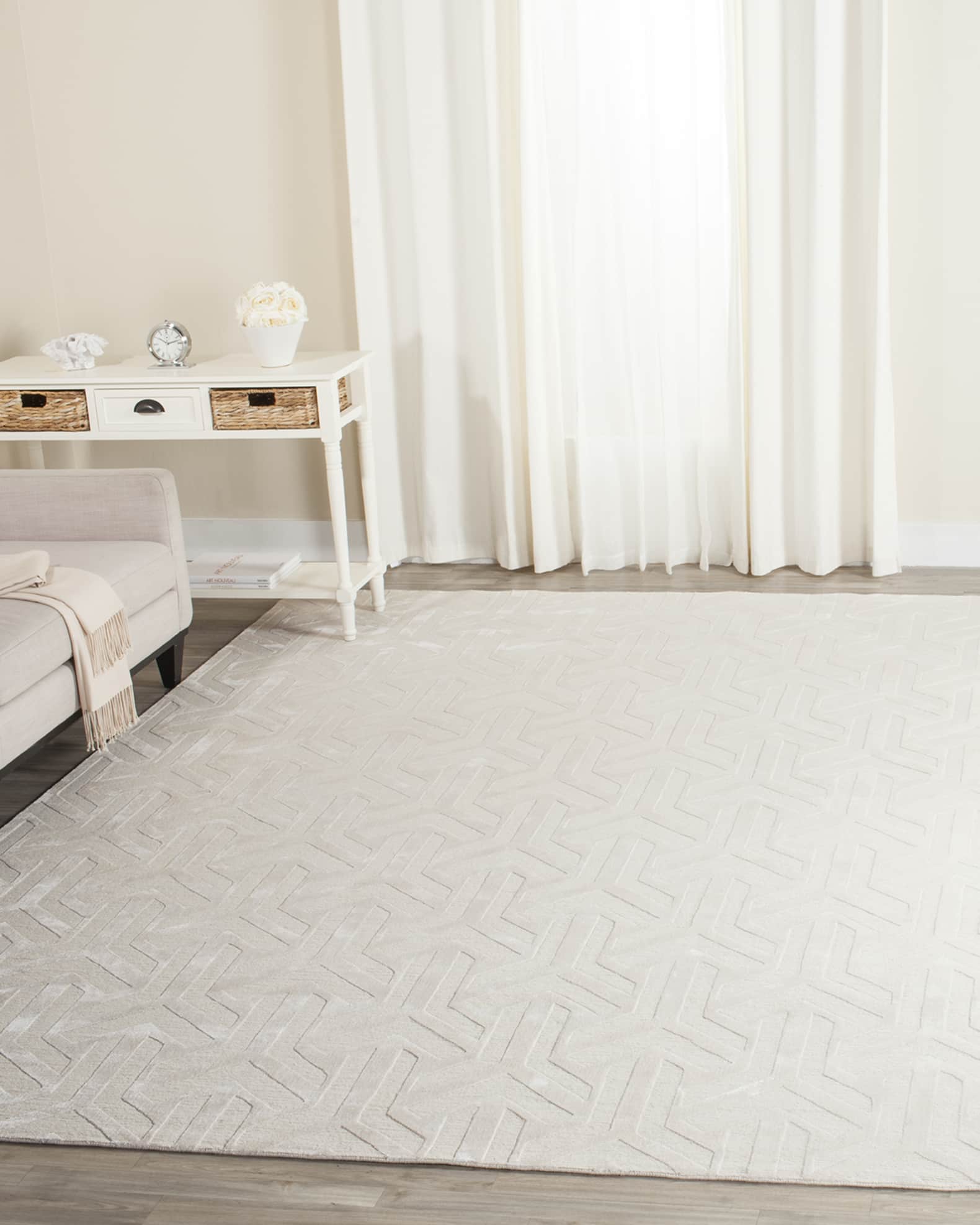 Safavieh Leo Hand-Knotted Rug, 8' x 10' | Horchow