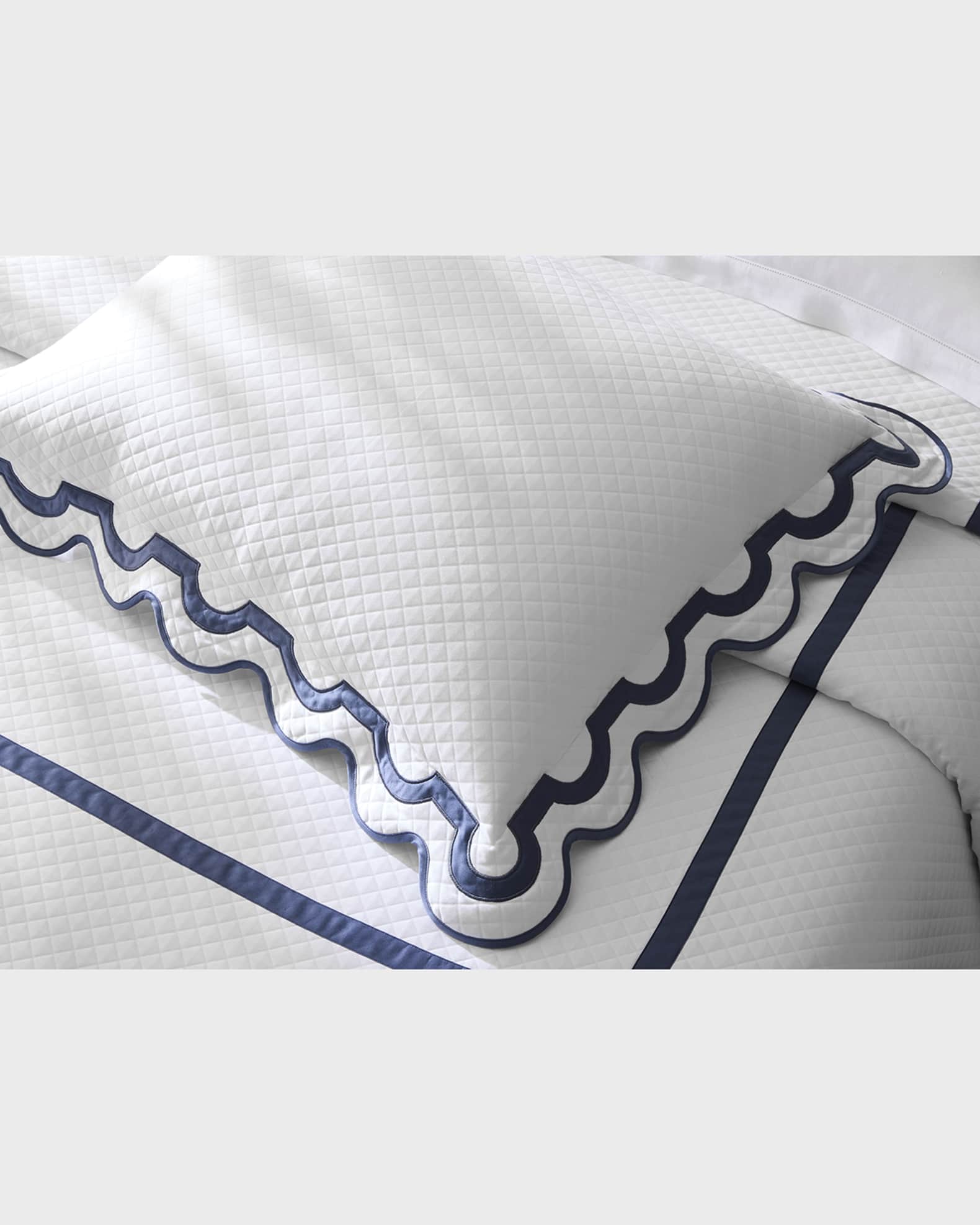 Matouk Mirasol Matelasse Coverlet, FULL-QUEEN | Horchow