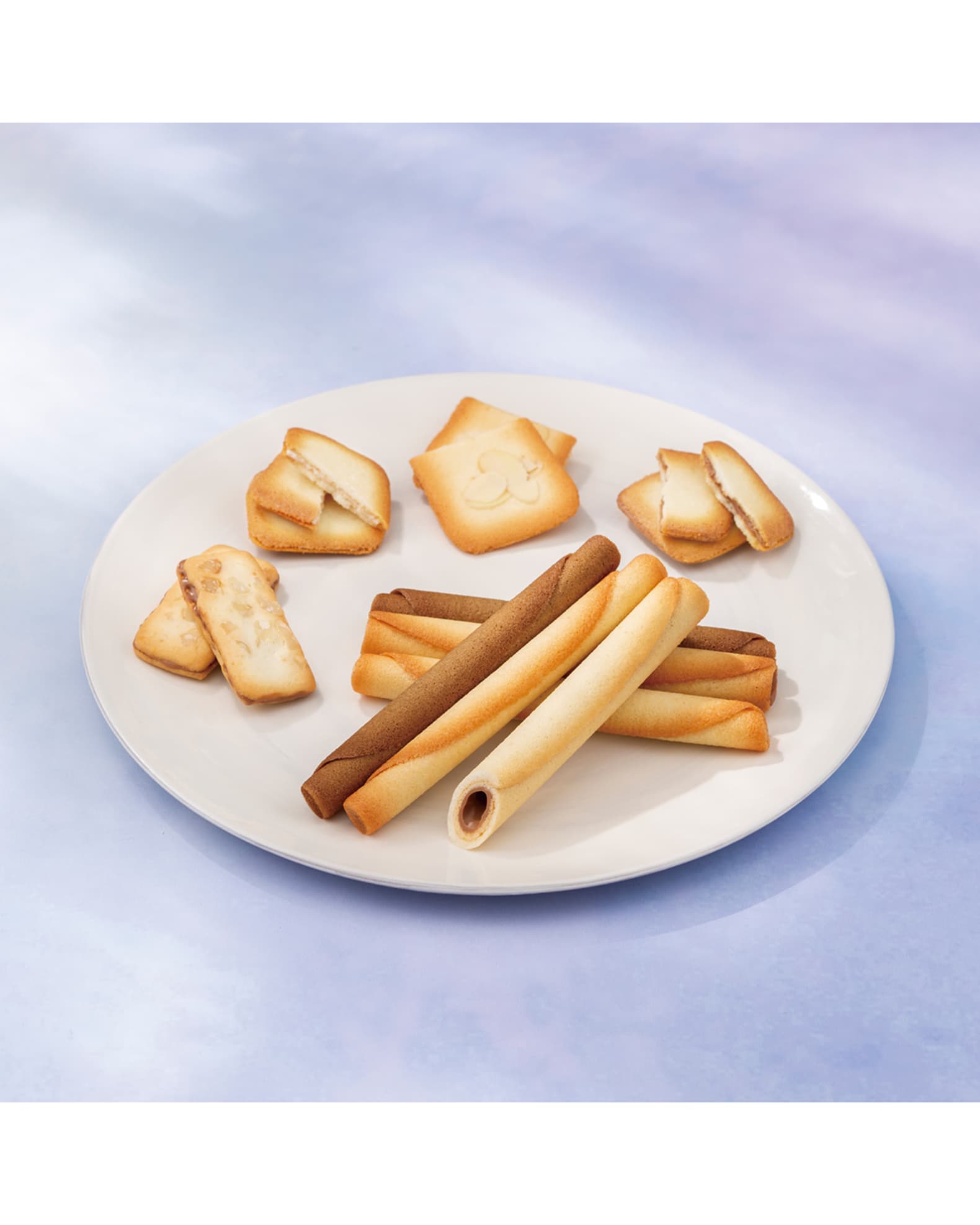 Yoku Moku 66-Piece Sept Delices Cookies | Horchow
