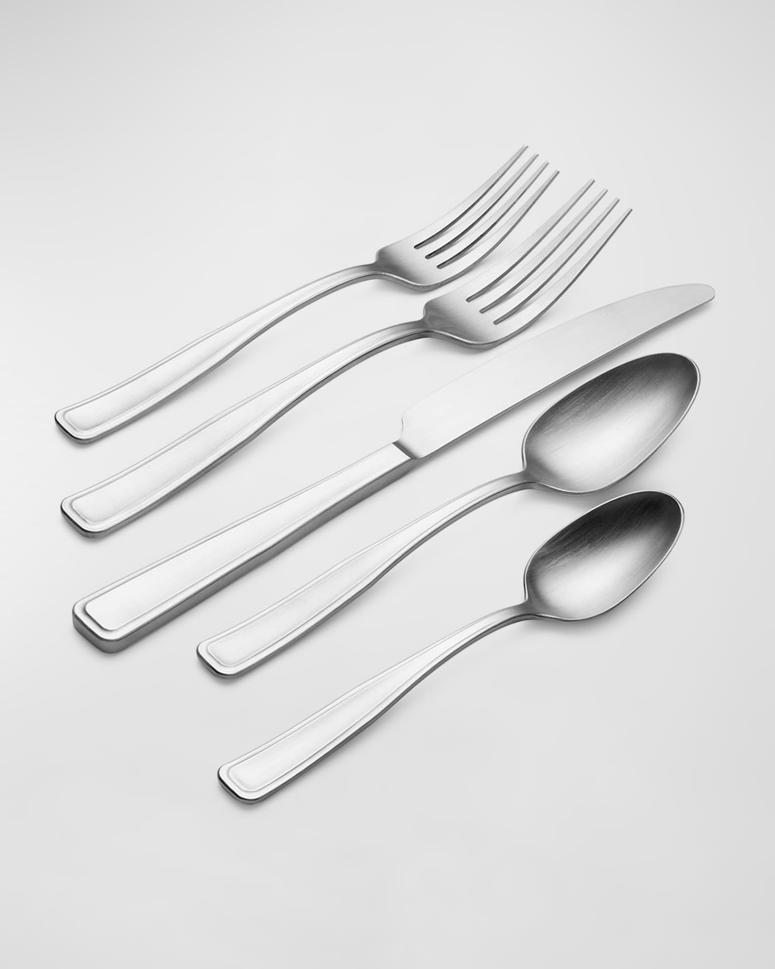 Oneida Reid Vintage-Style Satin Tumbled 20-Piece Flatware Set | Horchow