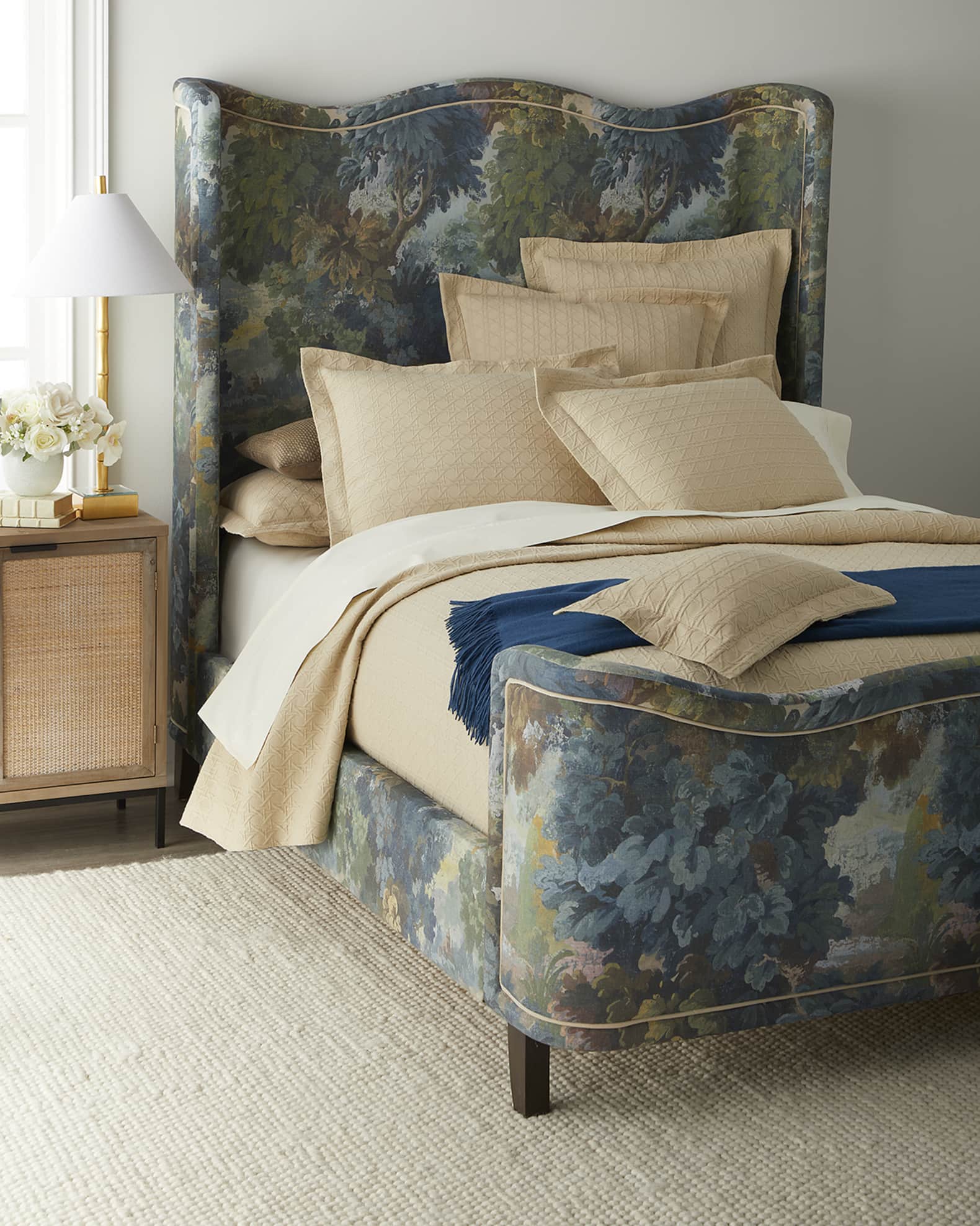 Massoud Akey Shelter Bed King